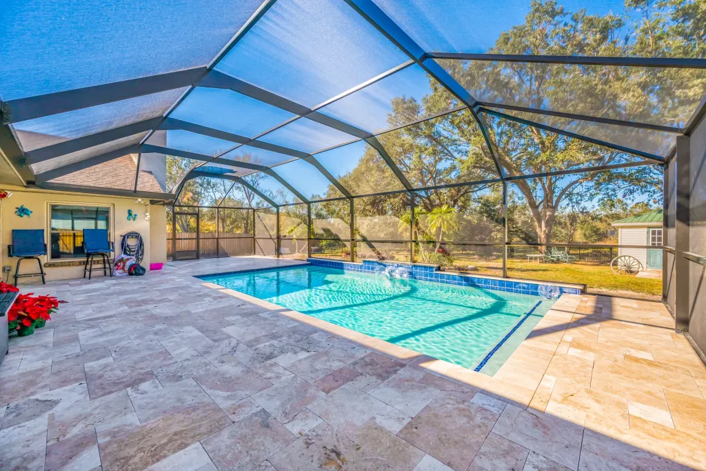 Screen Enclosures - Splash City Pools